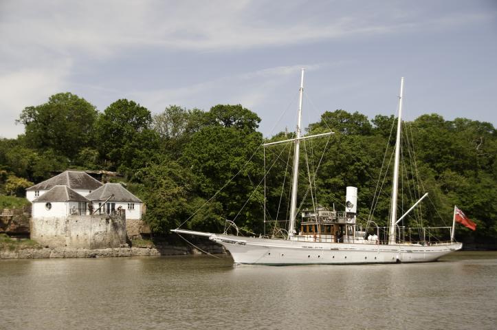 Name Amazon | National Historic Ships